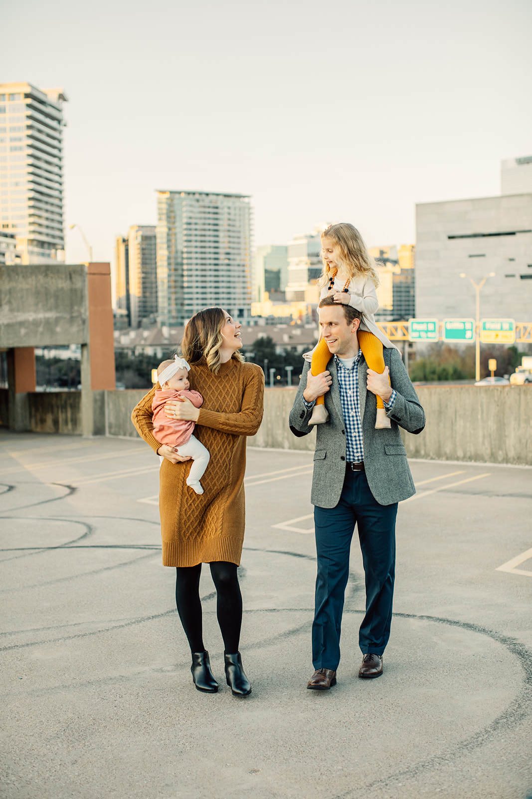 Richey Family | Dallas Parking Garage Family Photos | Dallas, TX ...