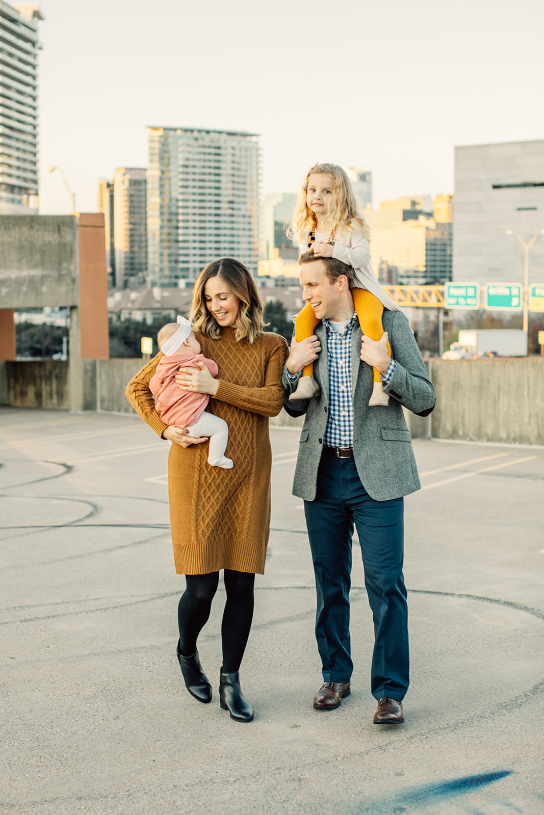 Richey Family | Dallas Parking Garage Family Photos | Dallas, TX ...